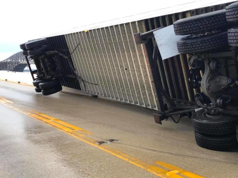 Tractor trailer toppled over on Bay Bridge