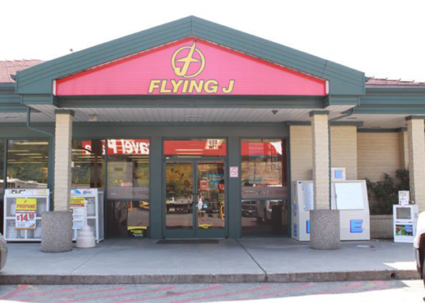 California gets nearly 70 new truck parking spaces with new Flying J store