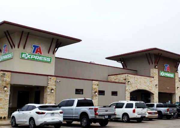 New TravelCenter of America opens in Texas