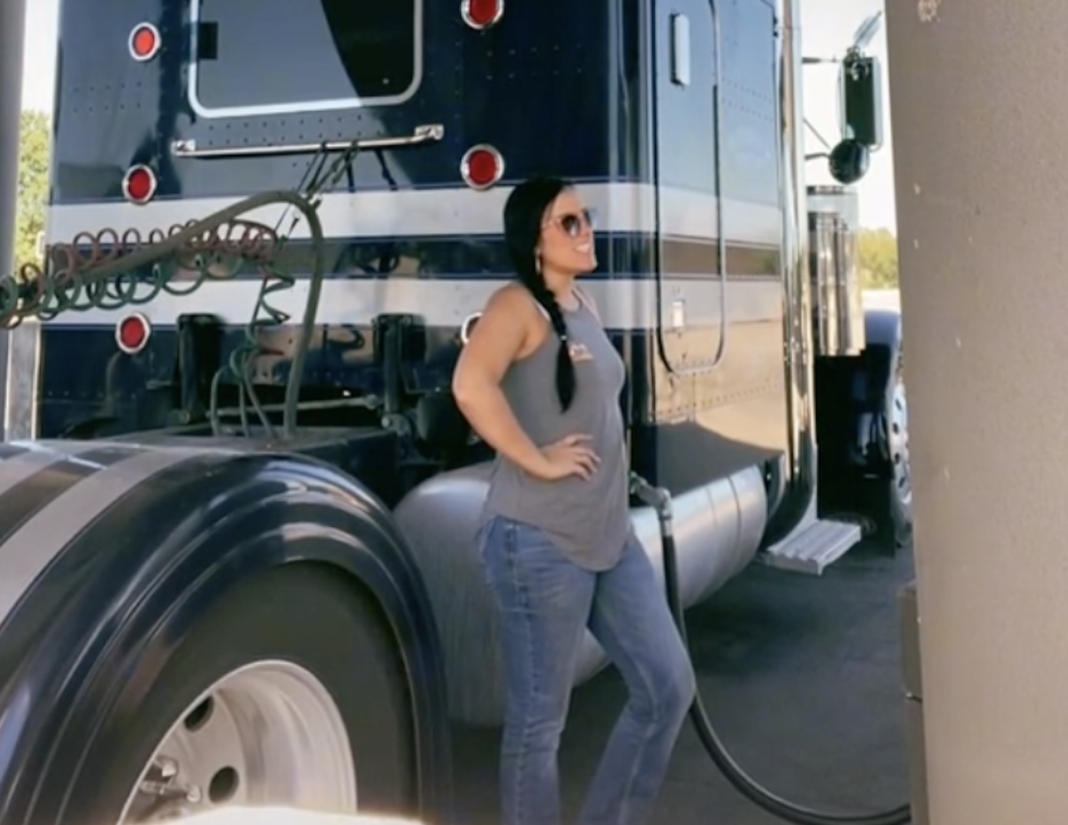 VIDEO: Fueling up as a lady trucker be like