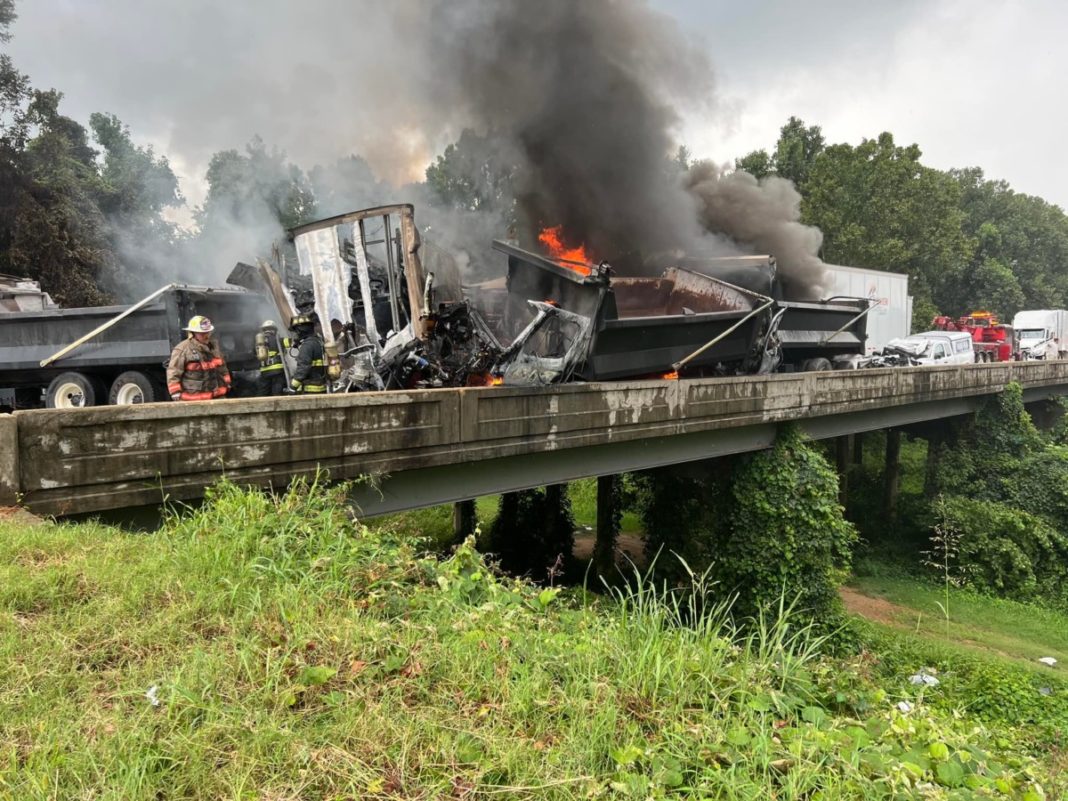 I-40 East in Arkansas reopens following fiery fatal pileup