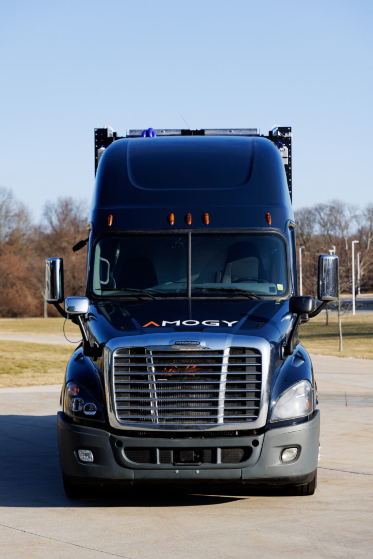 Company debuts 'World's First' ammonia-powered big rig