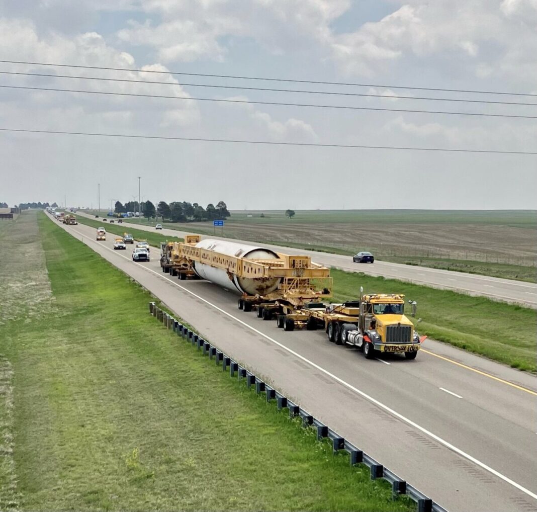 SpaceX super loads spotted rolling through Kansas
