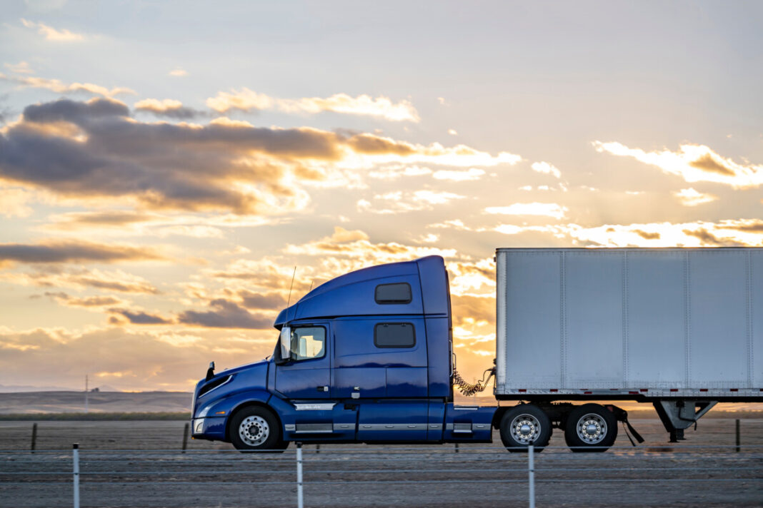 FMCSA offers new free service to alert truck drivers to changes in PSP ...