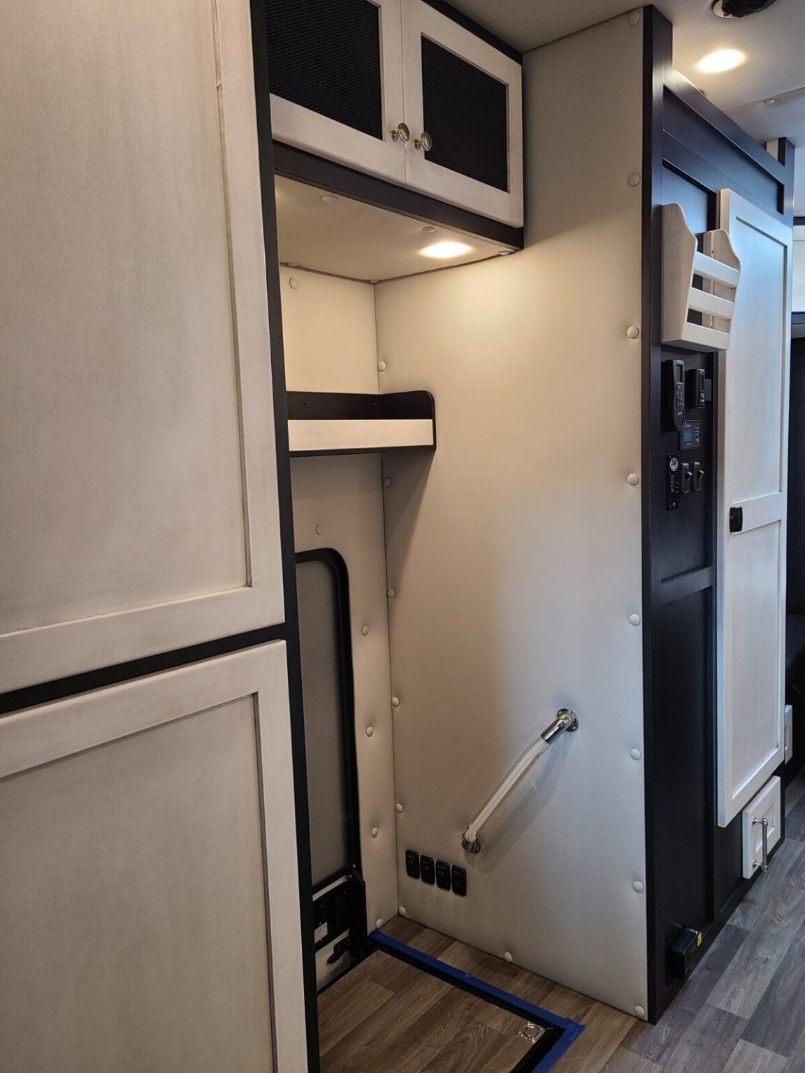 Take a look inside this 2024 Peterbilt 389 Ultra Cab with 174" Custom ...