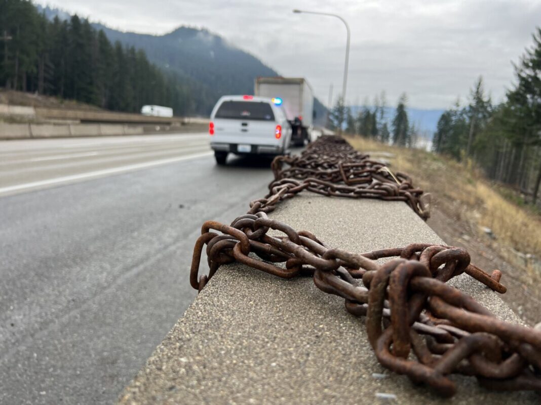 Washington State commercial vehicle chain requirements go into effect ...