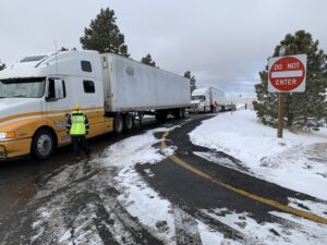Oregon DOT plans chain inspection checkpoint on I-84