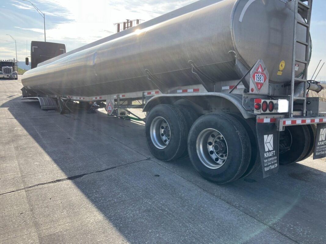 Iowa troopers use trailer detachment as a teaching moment for truckers