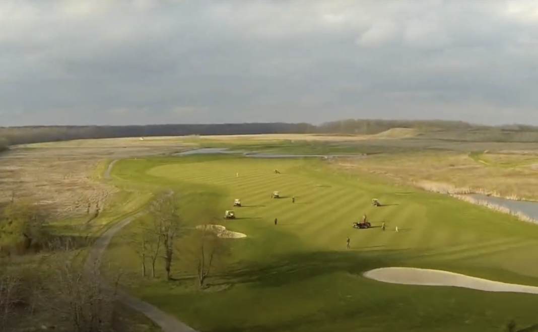 Truck driver arrested for driving semi truck through back nine of golf ...