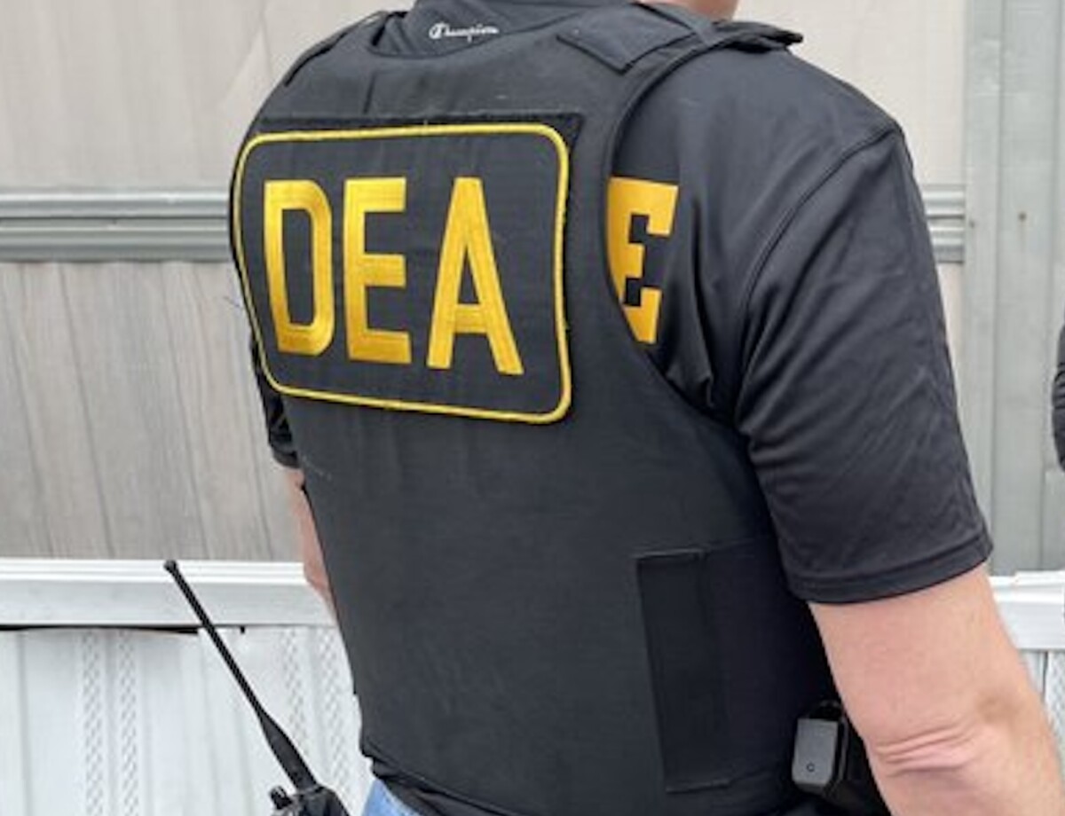 DEA nabs two brothers using big rig to haul largest amount of fentanyl ...